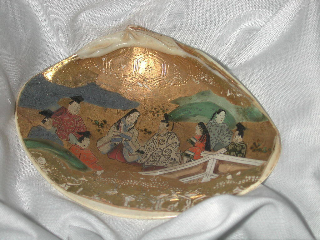 Clam Shells Decorated with Scenes of a Tale – Works – The Nelson-Atkins ...